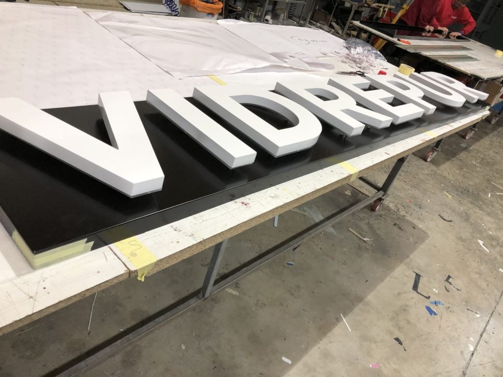 Letreros y Rótulos Luminosos para negocios